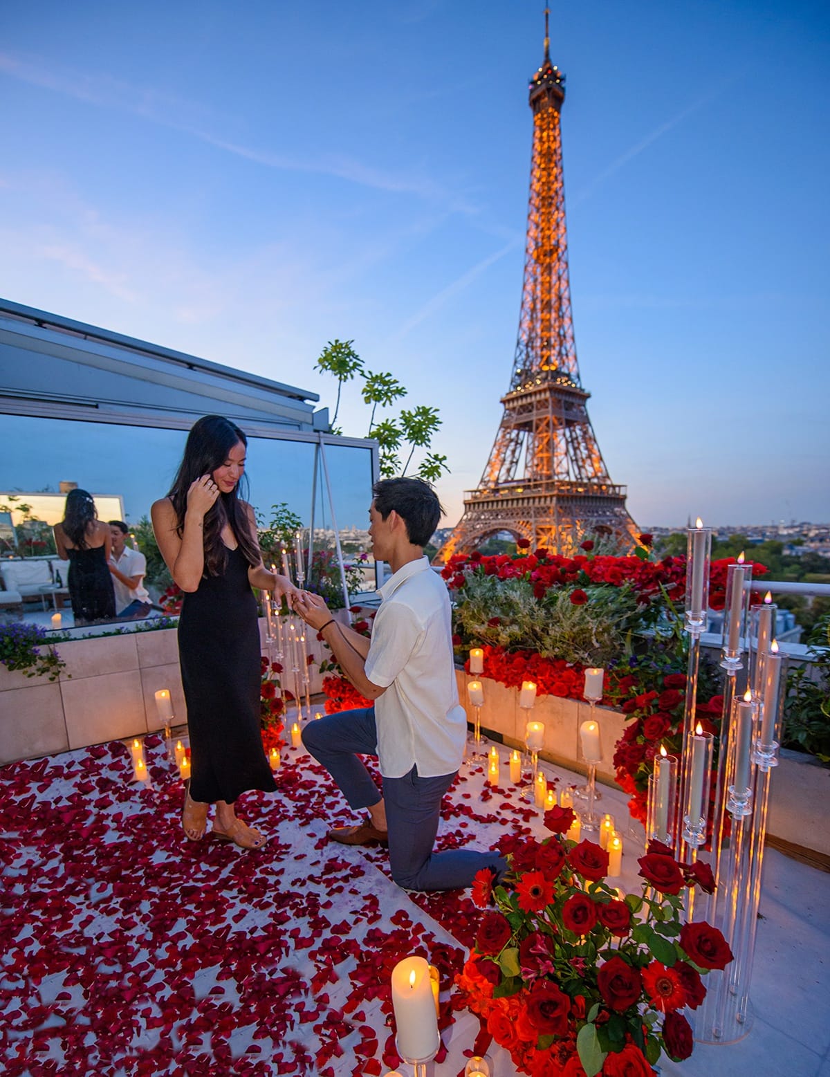 The Eiffel Terrace | Marriage proposal
