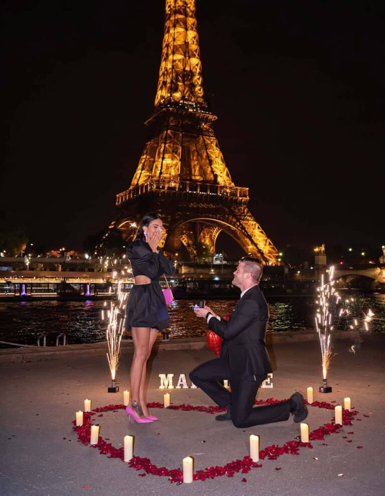 Banks of the Seine Paris Proposal | Les Entremetteuses | Marriage proposals